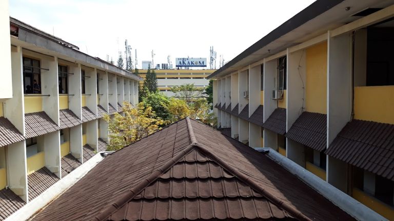 Maukuliah | Universitas Teknologi Digital Indonesia